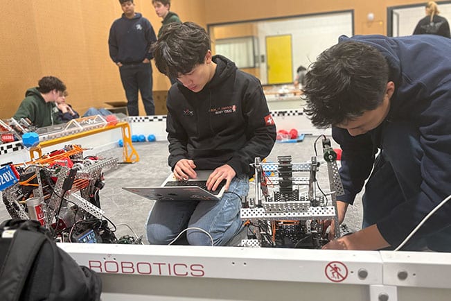 Vex Advanced Robotics Swiss Champions - Edelweiss Panorama International
